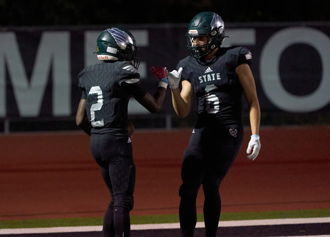 Free State football outpaces Shawnee Mission Northwest for 41-12 win ...